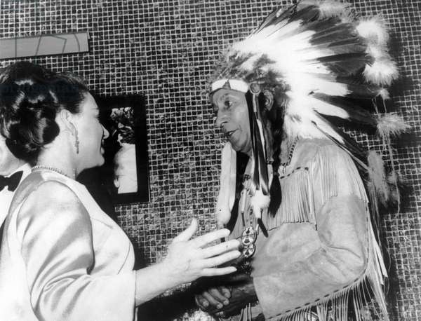 In England Princess Margaret (1930-2002) meets actor Rodd Redwing (1904 ...