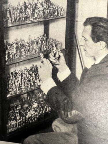 Peter Cushing – a Collector of model soldiers – there were over 2,000 ...