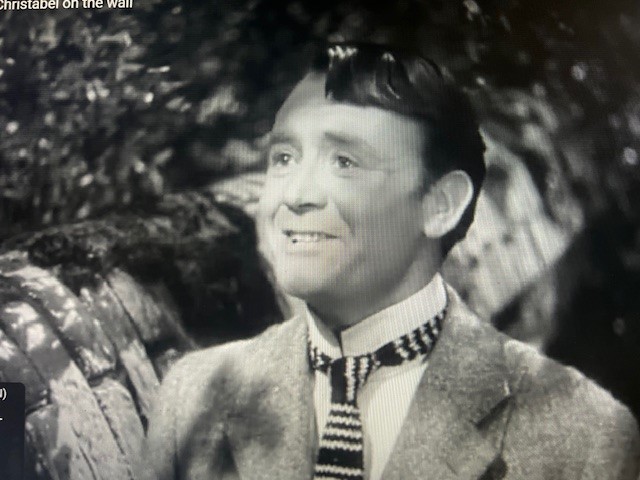 H sees her as a damsel and he sees himself as a Knight in Shining ...